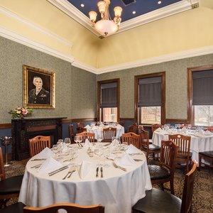 American Cuisine - Lightfoot Restaurant