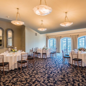 Serving American Cuisine in Leesburg Virginia - Lightfoot Restaurant